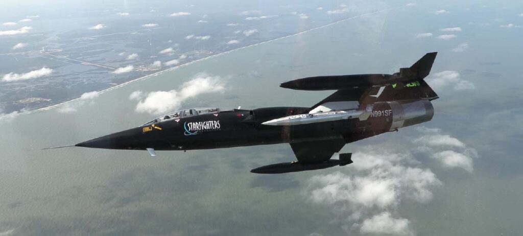 WARBIRDNEWS.COM: Starfighter Aerospace Performs Flight Tests to ...