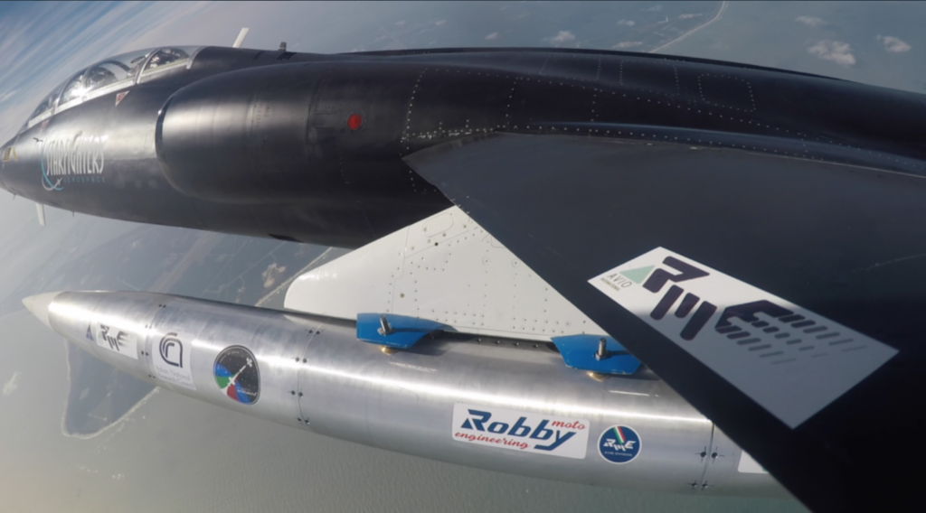 WARBIRDNEWS.COM: Starfighter Aerospace Performs Flight Tests to ...